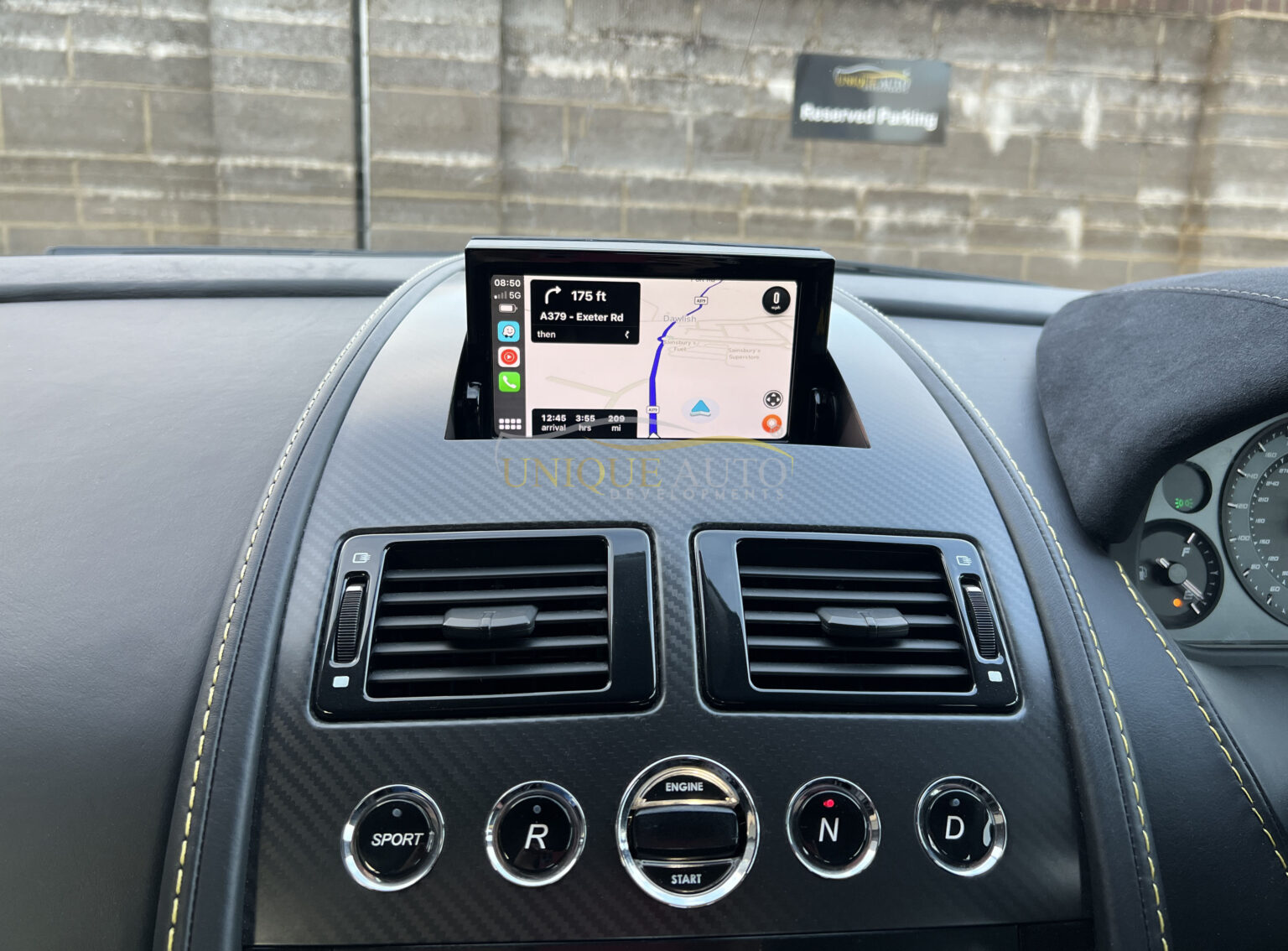 Wireless Apple CarPlay Android Auto Interface for Aston Martin Vantage ...