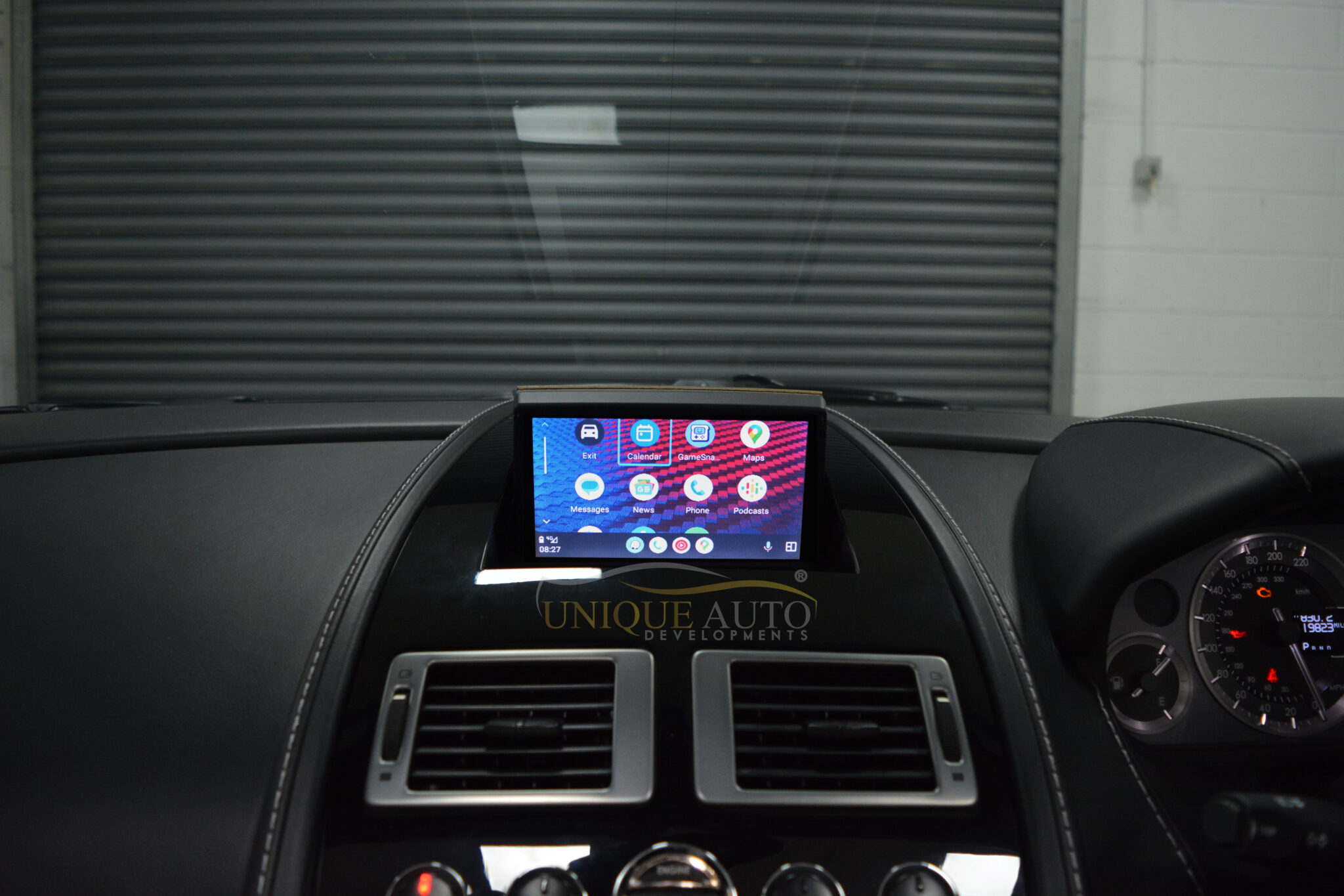 Wireless Apple CarPlay Android Auto Interface for Aston Martin DB9/DBS ...